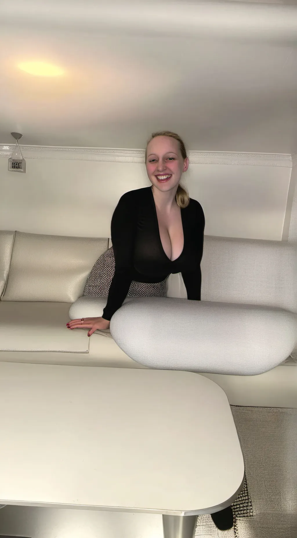 Chat with Jennifer - text or voice, Enjoy AI Chat Free & Safe